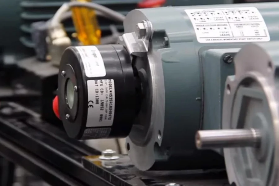 Hollow-Shaft vs Solid-Shaft Encoders: What’s the Difference and Which ...